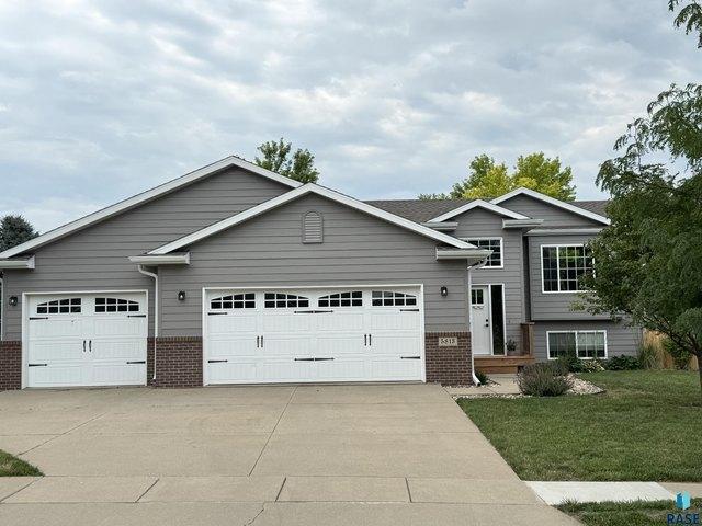 5813 W Teem St, Sioux Falls, SD 57107