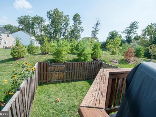 5813 Whiterose Way