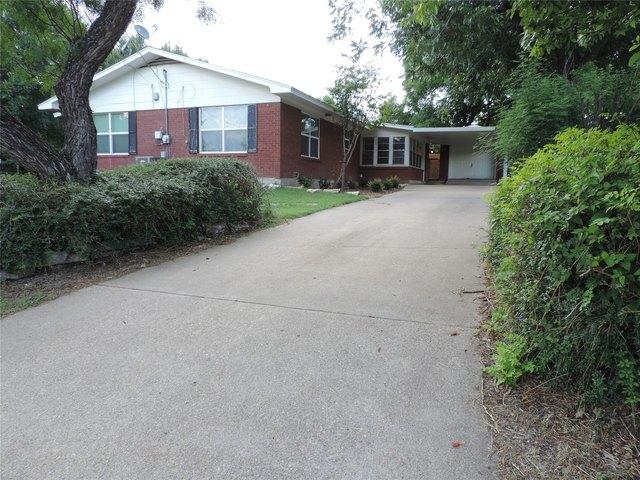 581 Alexander Rd, Stephenville, TX 76401