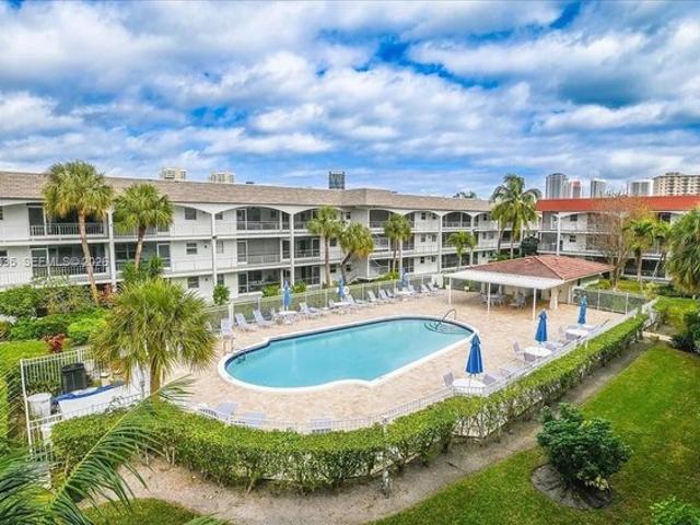 581 Blue Heron Dr Unit 205B, Hallandale Beach, FL 33009