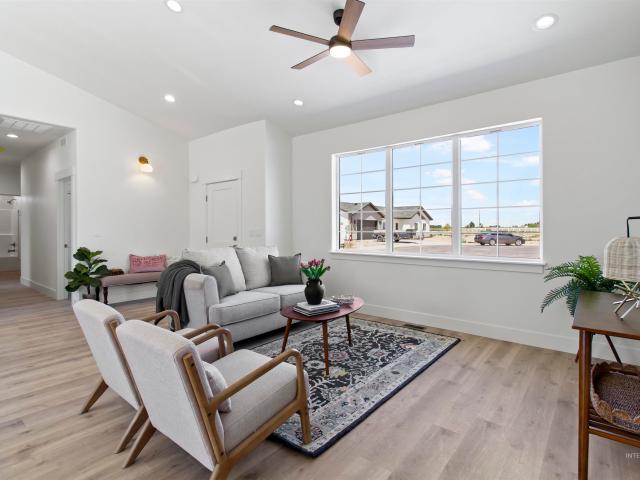 581 Gemini Ct