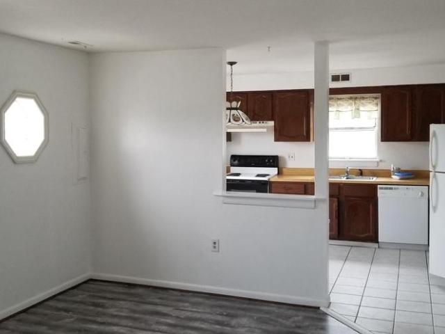 581 Fishpond Road # UP