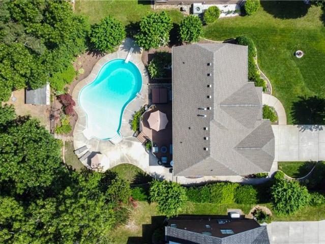 581 Hunts Pointe DR