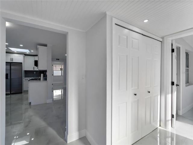581 Lindley Ter, Port Charlotte, FL 33952 | MLS #C7527