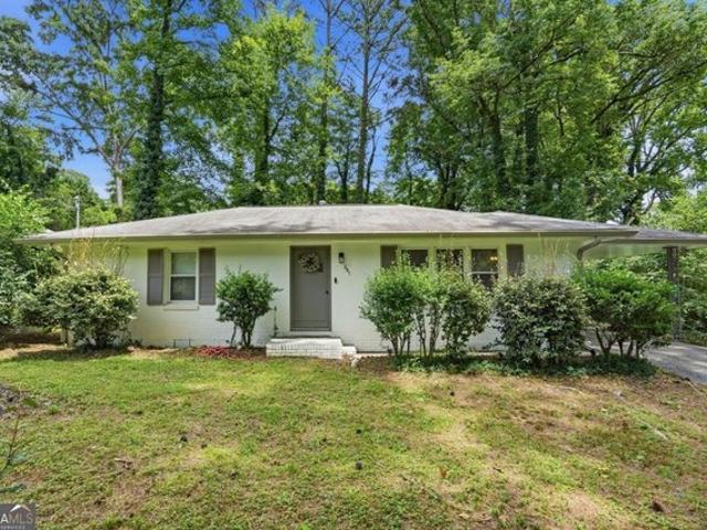 581 Meadowbrook Dr SE, Marietta, GA 30067