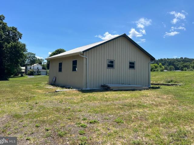 581 N Front Street