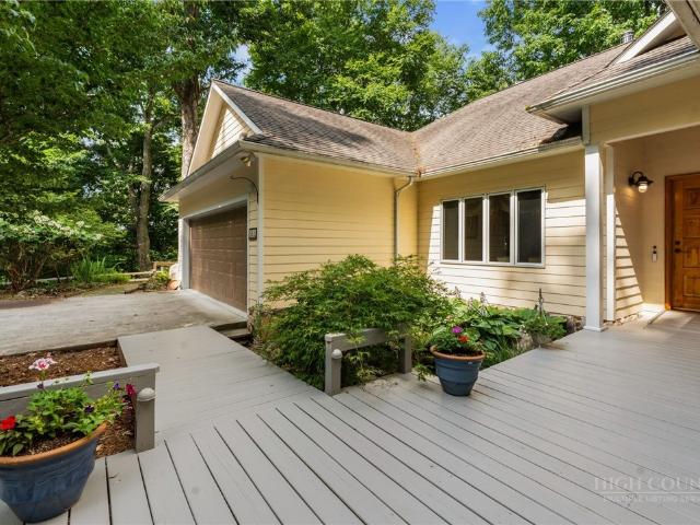 581 New Homestead Drive