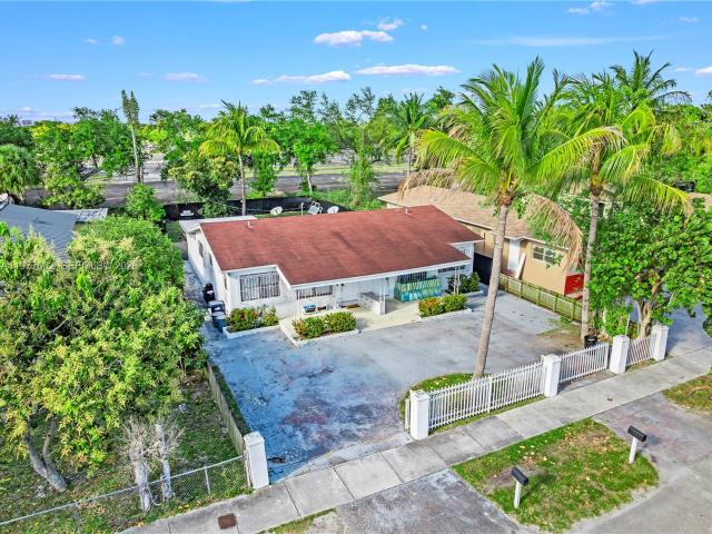 581 NW 113th St, Unit 581, Miami Shores, FL 33168 | MLS #A11977 | Compass