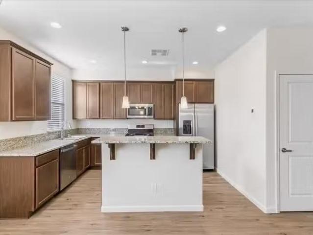 58246642 2213 Water Canyon Dr