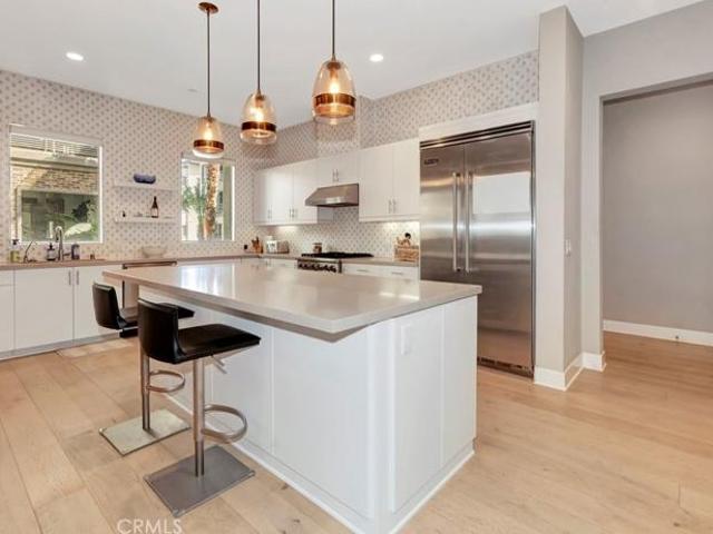 5824 Meadowlark Pl #1, Playa Vista, CA 90094