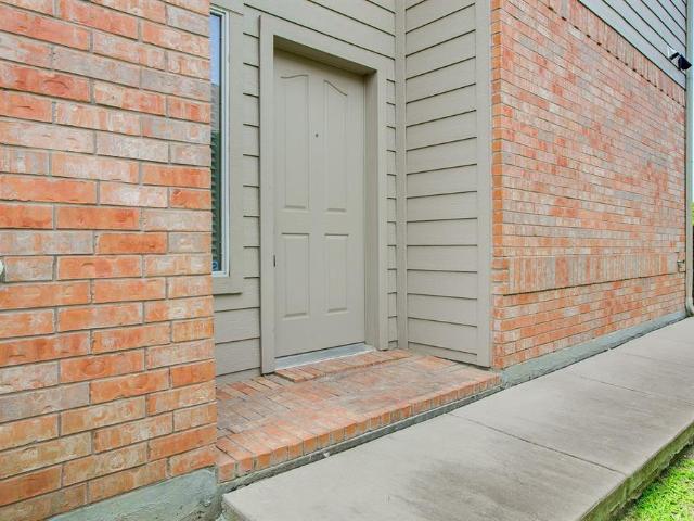 5824 Melanie Court