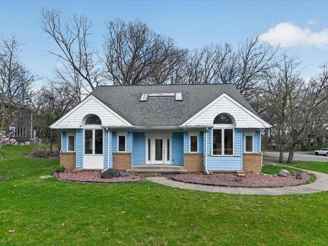 5824 Osmundsen Ct, Fitchburg, WI 53711