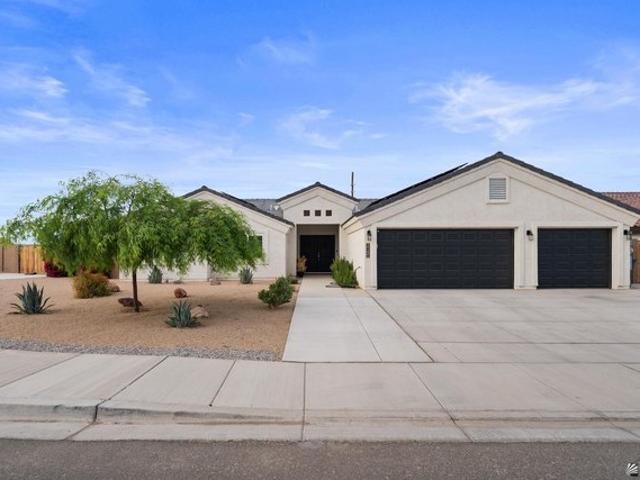 5824 E 47th St, Yuma, AZ 85365