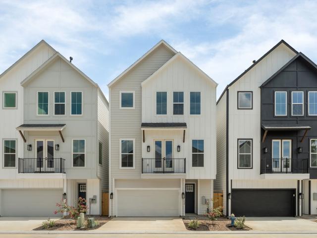 5824 Highland Sun Lane