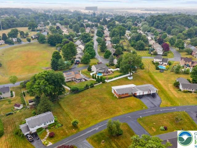 5824 Holiday Drive
