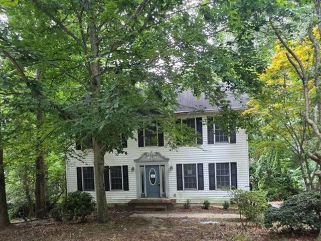 5825 Magnolia Cir, Saint Leonard, MD 20685