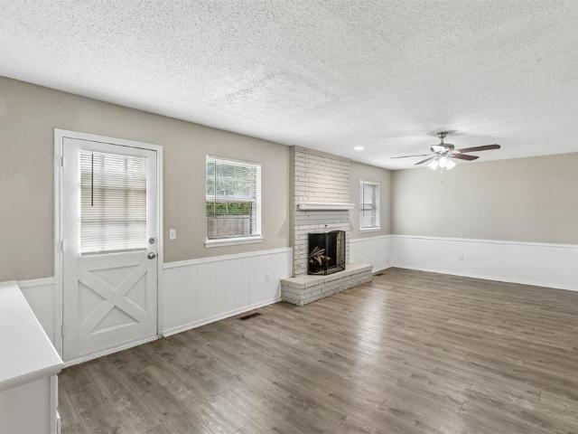 5825 NW 72nd Street