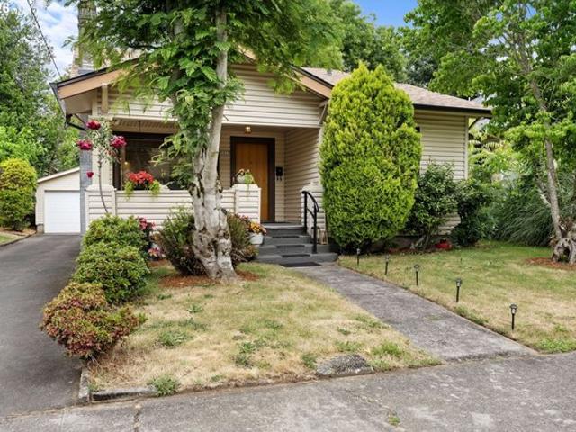 5825 NE Everett St, Portland, OR 97213