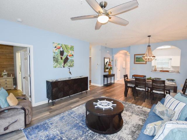 5825 Catalina Dr. Unit 723