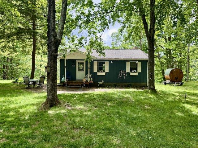 5825 S Woods Rd, Branch, MI 49402
