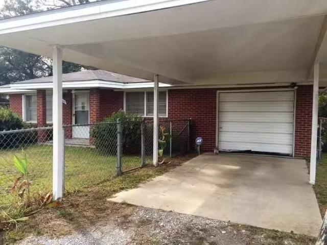 58264005 615 W Oak Dr