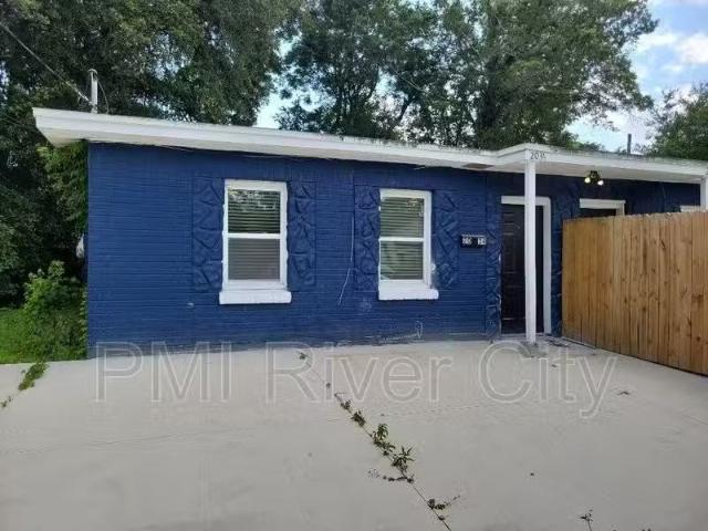 58273404 2034 W 11th St