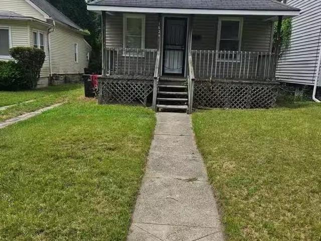 58273719 16241 Robson St