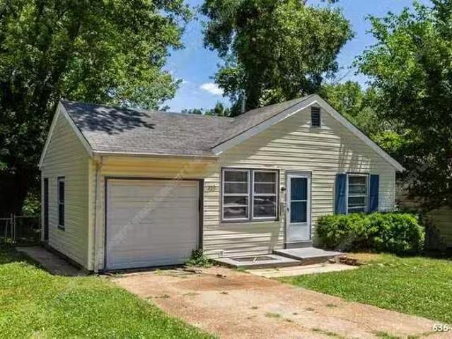 58275123 330 S Marguerite Ave