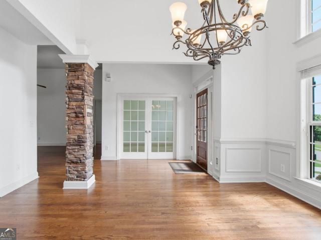 5827 Cliff Valley Way