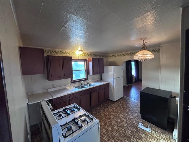 5827 Emlenton Clintonville Rd