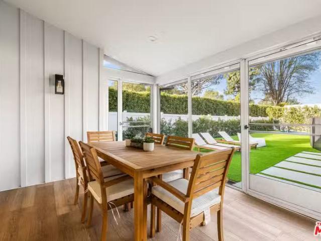 5827 Jumilla Ave Houses in Los Angeles, CA