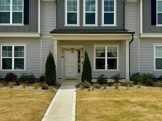 58288587 16220 Leading St
