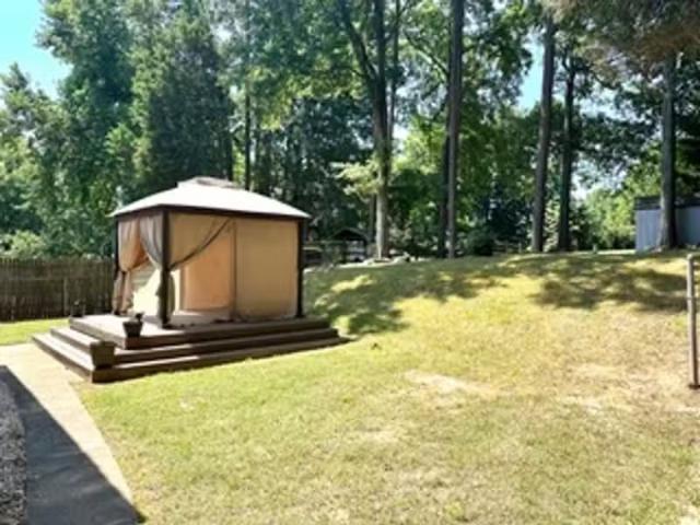 58288650 8402 Mission Hills Rd