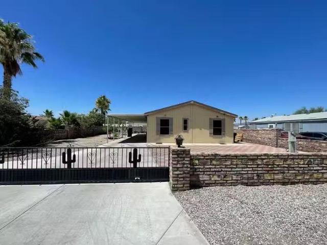 58288611 13538 E 54th St