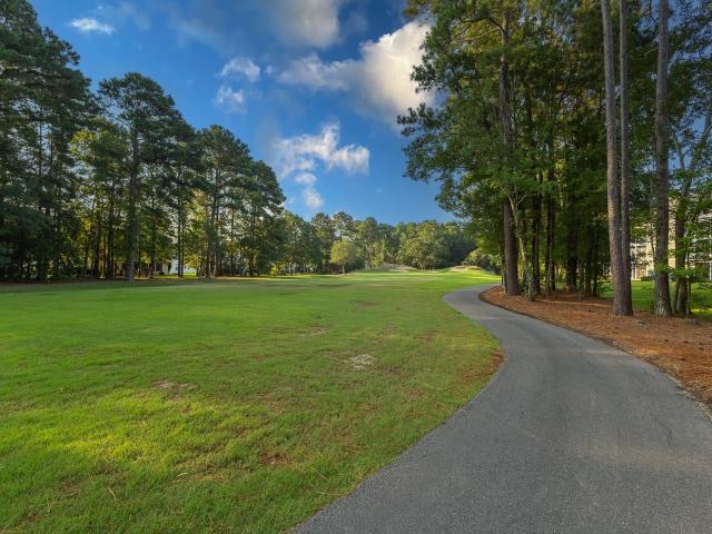 5828 Longwood Dr. 204