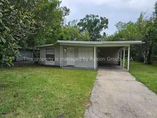 58296445 2939 W 12th St