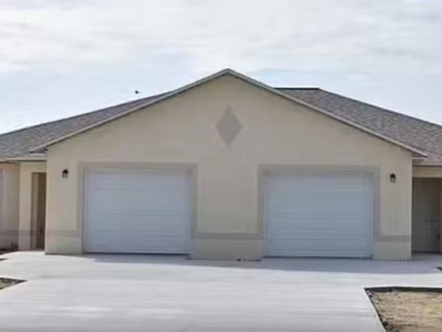 58298959 906 Nelson Rd N