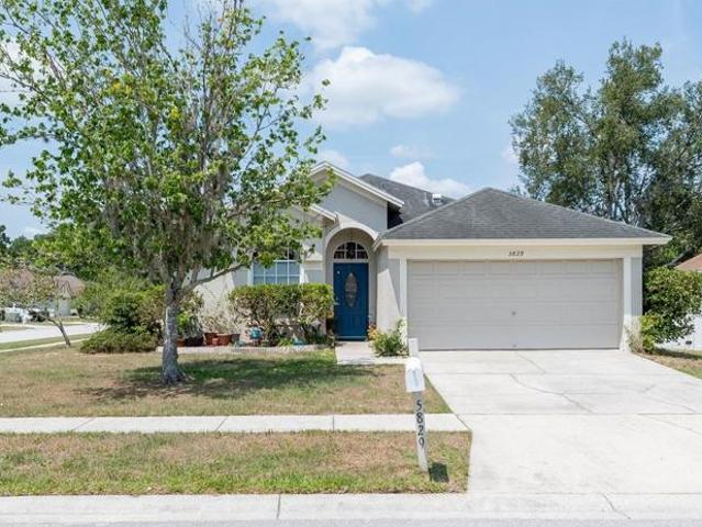 5829 Dorham Pl, Wesley Chapel, FL 33545