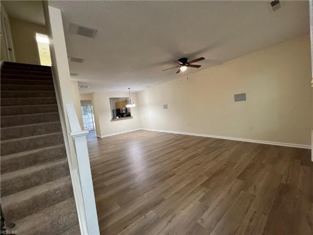 5829 Trowbridge CT