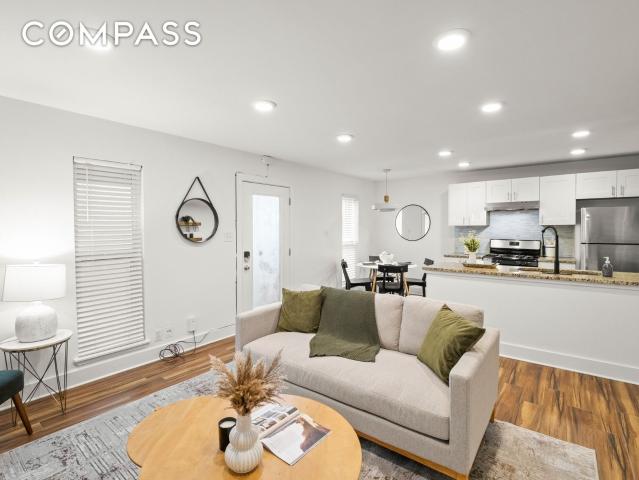 5820 Berkman Dr 110, Austin, TX