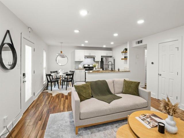 5820 Berkman Dr Apt 110, Austin, TX 78723