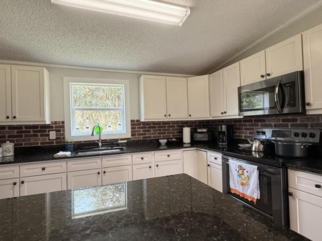 5820 E Tangerine Ln, Okeechobee, FL 34972
