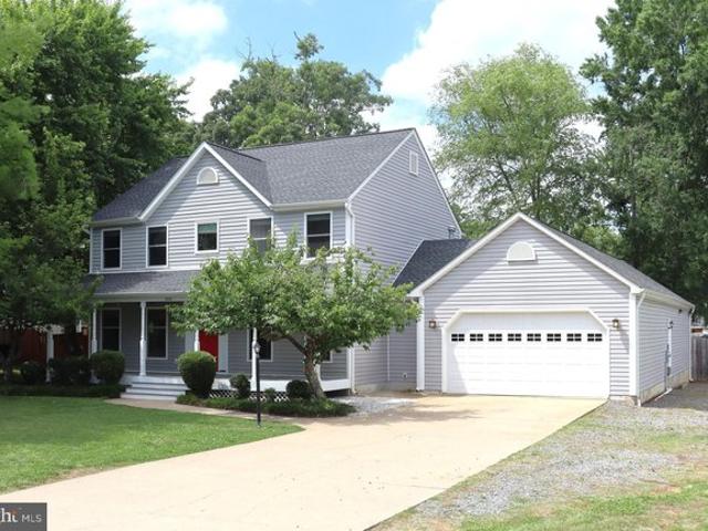 5820 Glen Eagles Dr, Fredericksburg, VA 22407