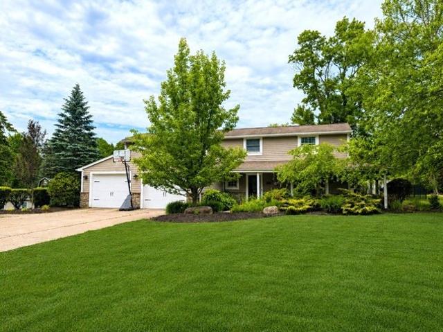 5820 Lake Pleasant Rd, Erie, PA 16509