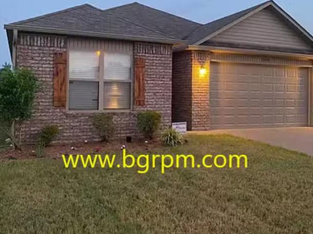 58217815 2430 Canterbury Ln