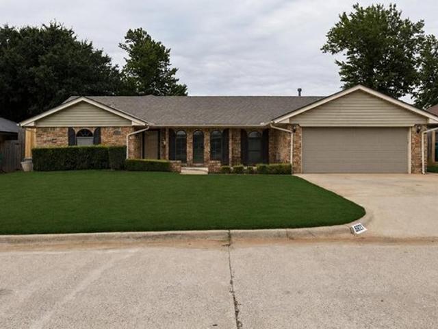 5821 NW 90th St, Oklahoma City, OK 73132