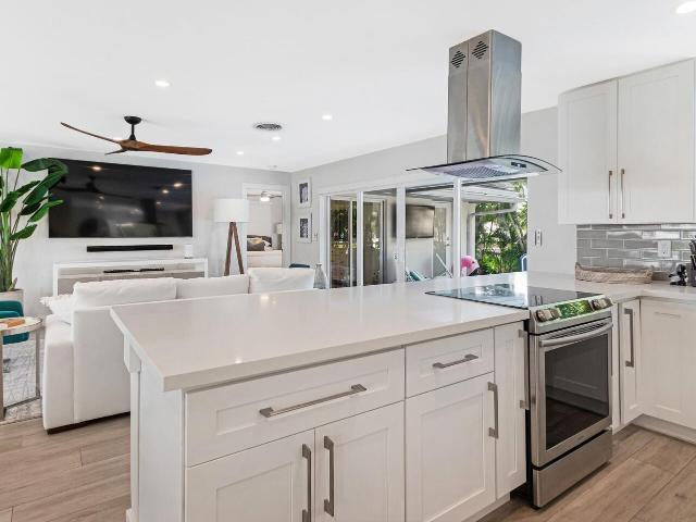 5821 NE 14th Way, Fort Lauderdale, FL 33334 | MLS #F10555 | Compass