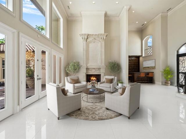 5821 Northaven Road