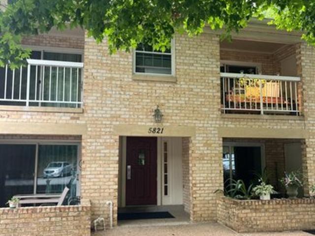 5821 Cove Landing Rd Apt 302, Burke, VA 22015