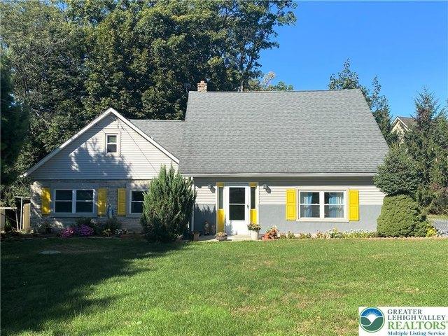 5821 Daniel St, Upper Macungie Township, PA 18104